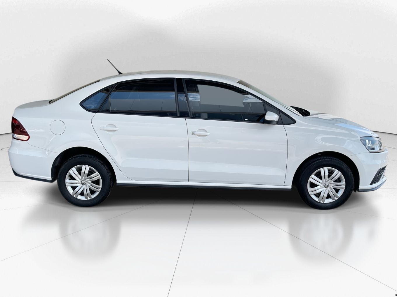 Motus VW | Used 2022 VOLKSWAGEN Polo | 199995