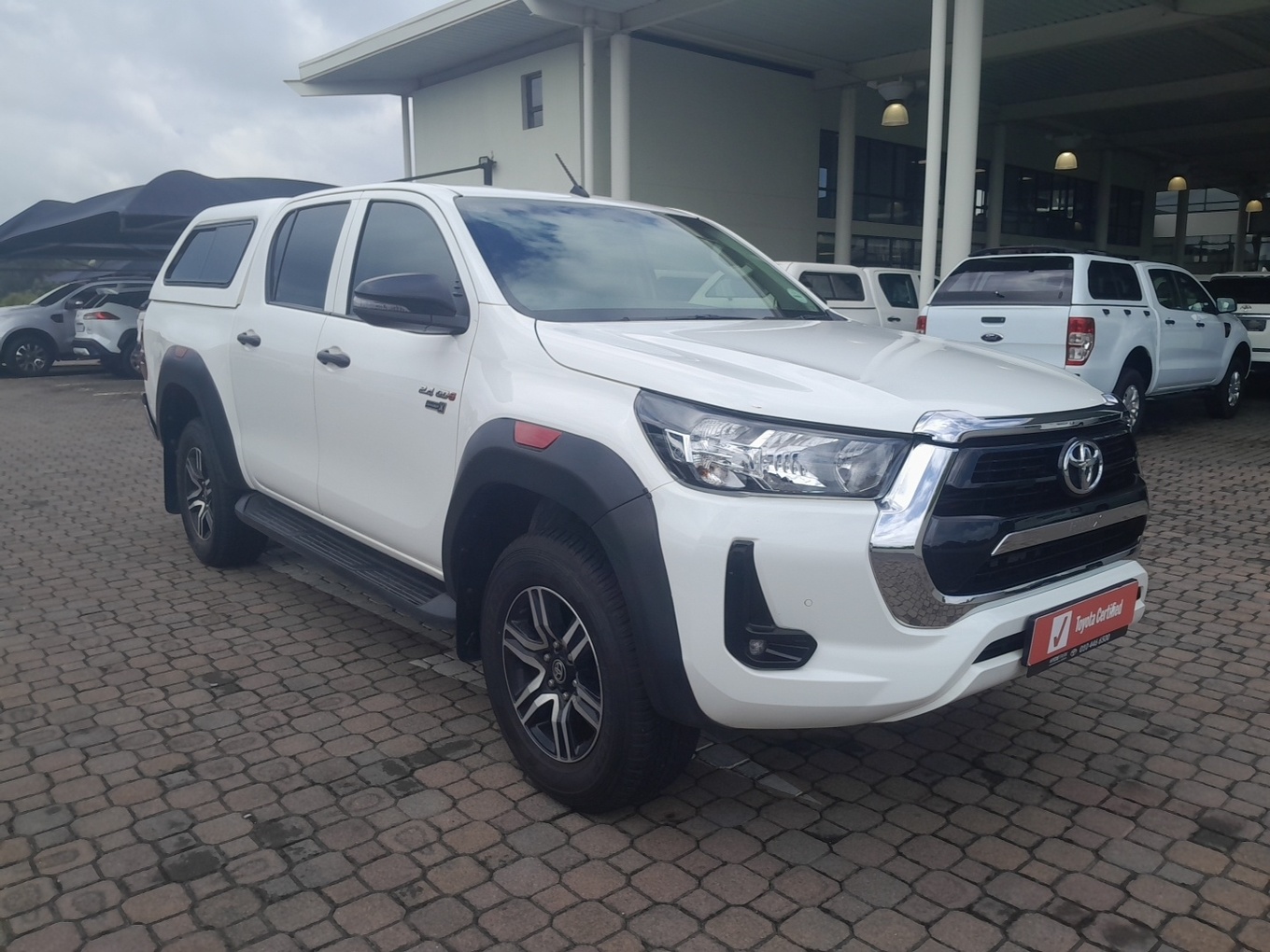 Toyota Hilux 2.4 GD-6 Raider X Double Cab 4x4 Auto for sale in Gauteng - Johannesburg - Carfind ...